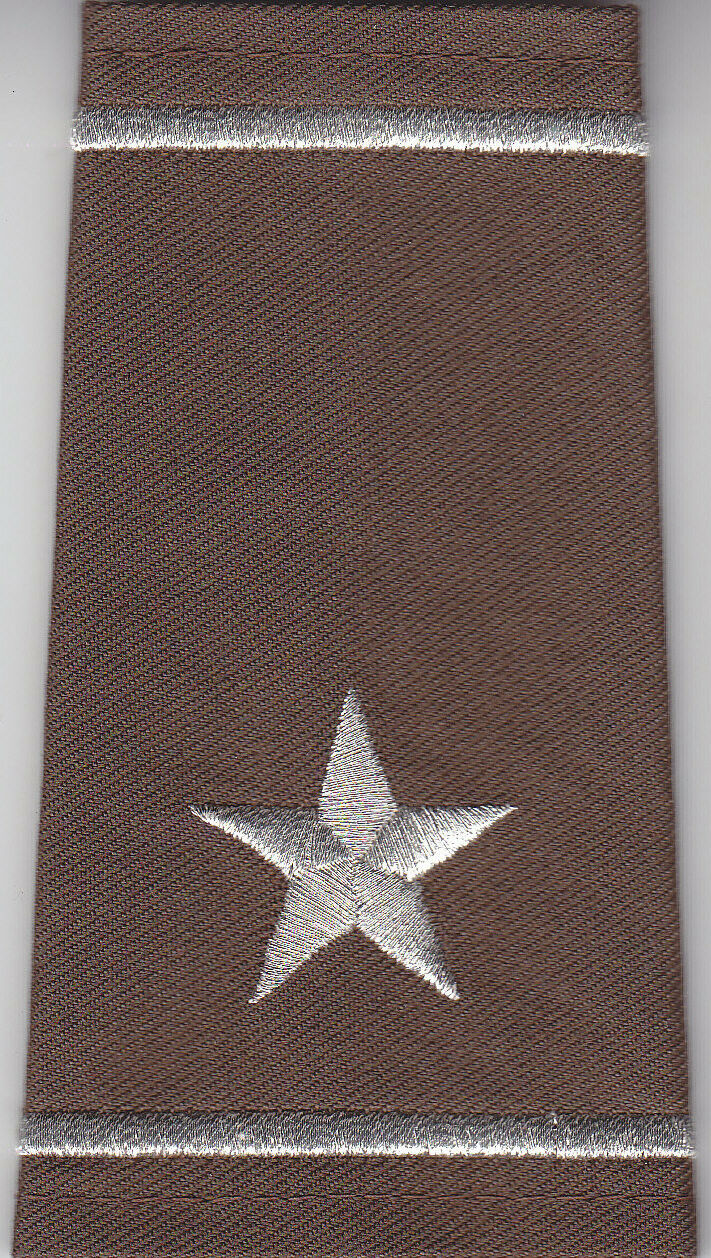 1 STAR Shoulder Boards Silver on Brown